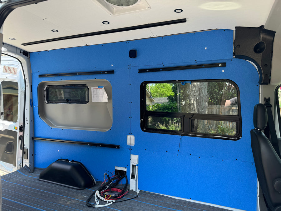 Interior – https://www.avcrig.com/store